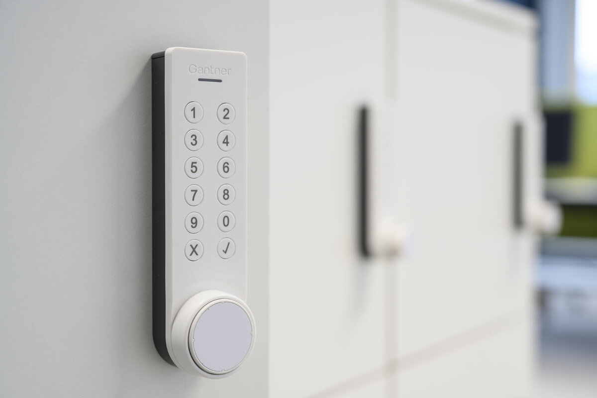 Battery-powered Locker Systems
